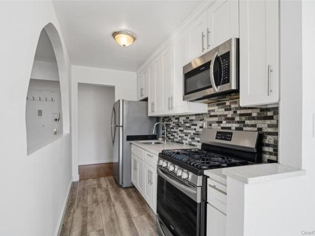 Yellowstone Blvd Apt F, Rego Park, Property For Sale
