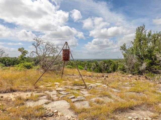 Yellowstone Ln, Hunt, TX 78024