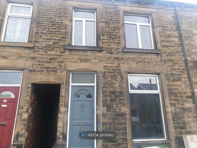 Yew Street, Huddersfield HD2, 3 bed terraced house to rent, £825 pcm | PrimeLocation