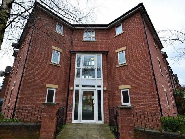 Yew Street, Hulme, Manchester M15, 2 bed flat to rent, £1,450 pcm | PrimeLocation