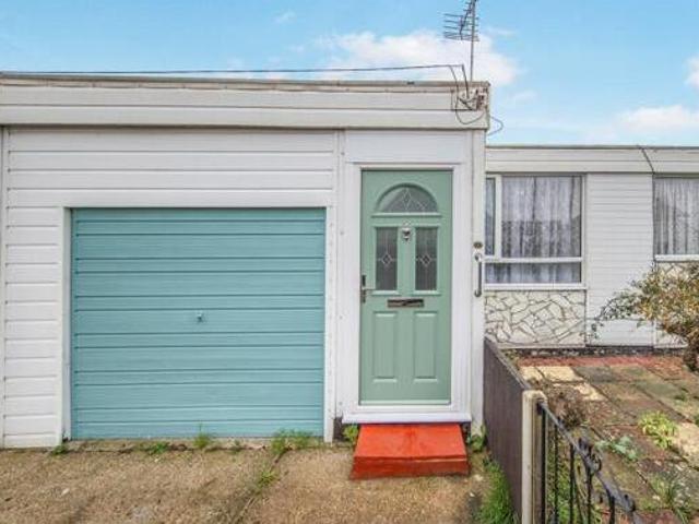 Yew Way, Jaywick, 2 Bedroom Detached
