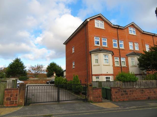 Yew Tree Court, 21 Pye Road, Wirral CH60, 2 bed flat to rent, £825 pcm | PrimeLocation