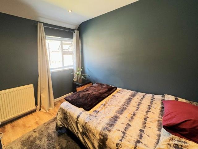 Yew Tree Drive, Guildford 3 bedrooms Property for lettings Seymours