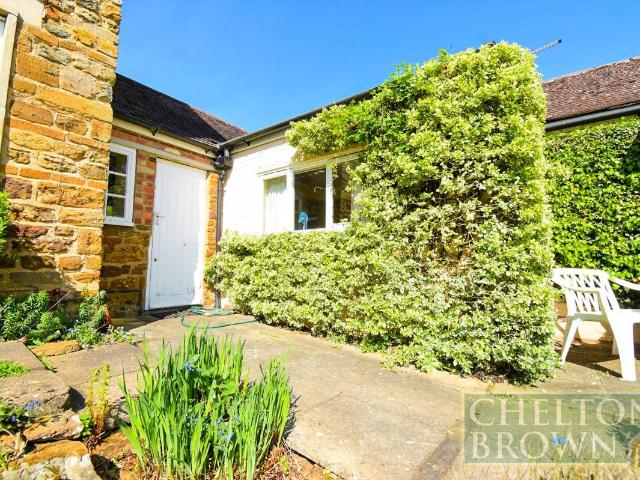 Yew Tree Lane, Spratton, Northants NN6, 1 bed bungalow to rent, £900 pcm | PrimeLocation