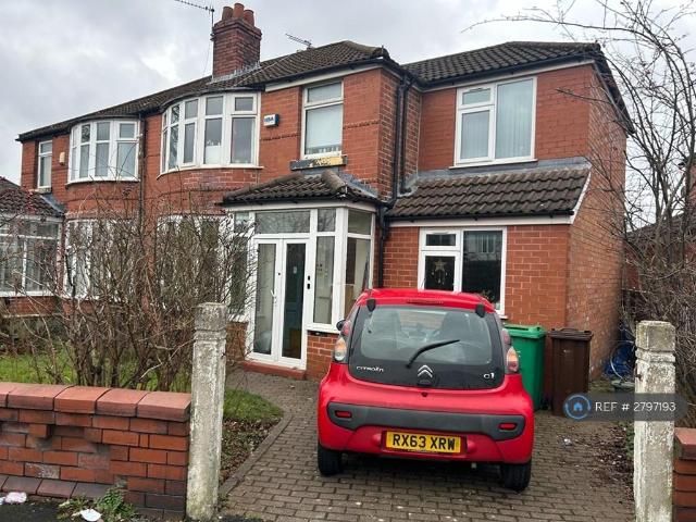 Yew Tree Road, Manchester, M14 6 bed semi detached house to rent £3,450 pcm £796 pw