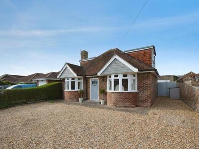 Yew Tree Road, Hayling Island, 3 Bedroom Bungalow