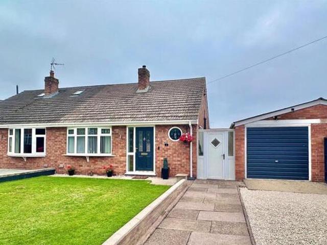Yew Tree Road, Wistaston, 2 Bedroom Semi detached