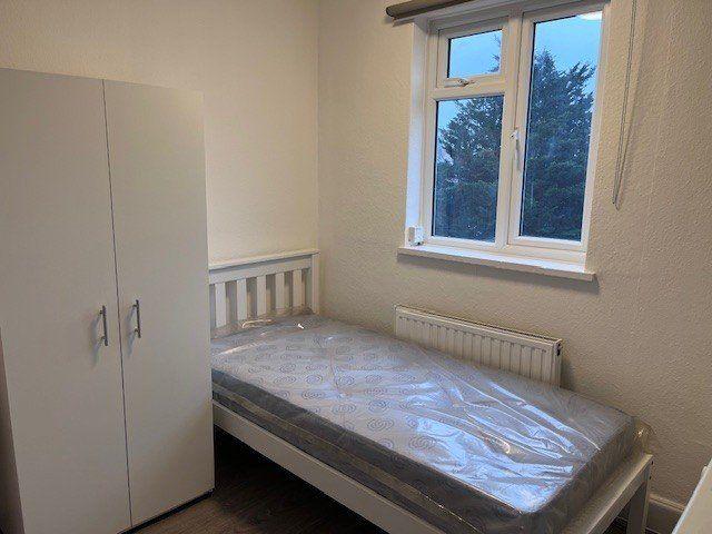 Yiewsley High Street, Yiewsley UB7, Studio to rent, £740 pcm | PrimeLocation