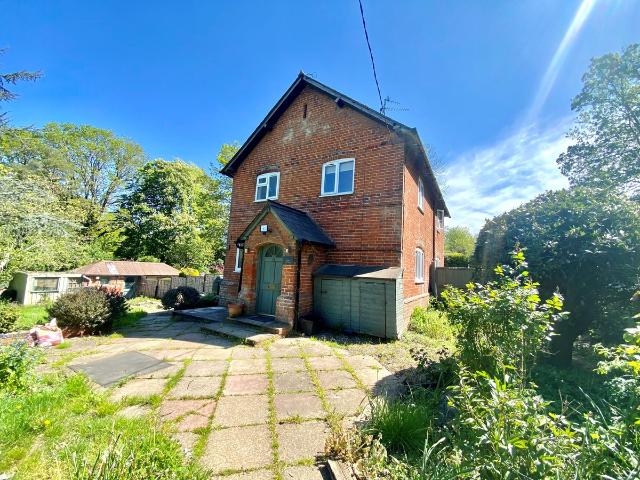 Yokesford Hill, Romsey SO51, 2 bed cottage to rent, £1,500 pcm | PrimeLocation