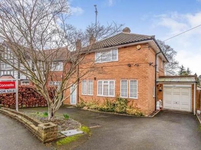 York Avenue, Finchfield, 3 Bedroom Detached