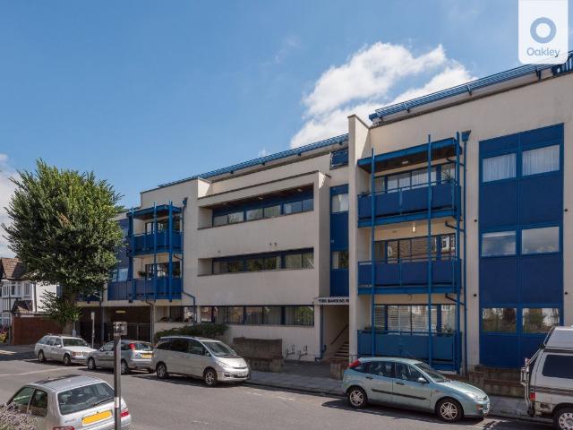 York Avenue, Hove BN3, 3 bed flat to rent, £2,700 pcm | PrimeLocation
