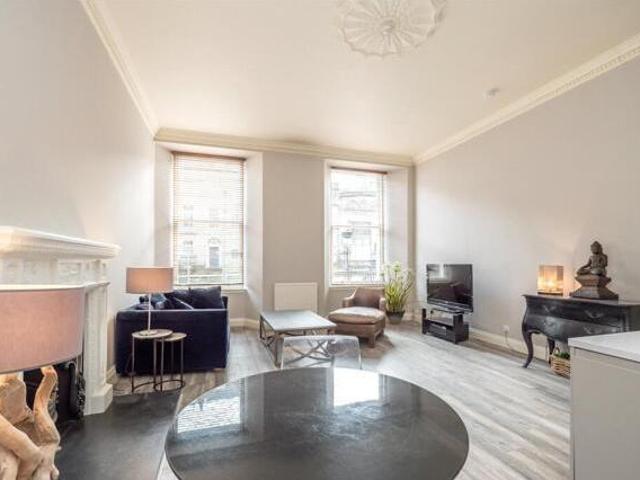 York Place, Edinburgh, 2 Bedroom Flat