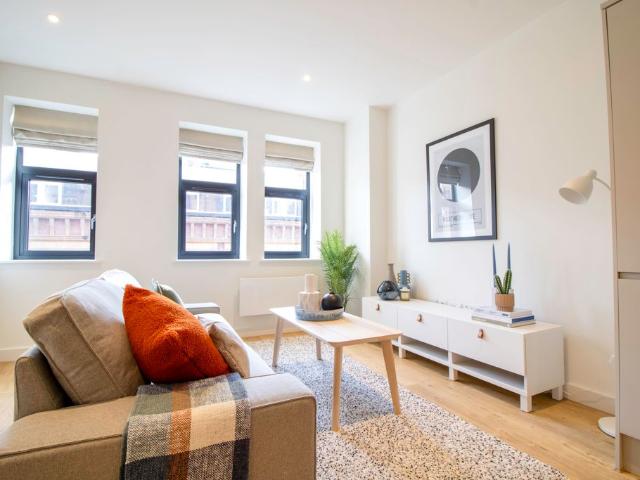York Place, Leeds LS1, 1 bed flat to rent, £1,025 pcm | PrimeLocation