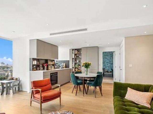 York Place, London, 2 Bedroom Apartment