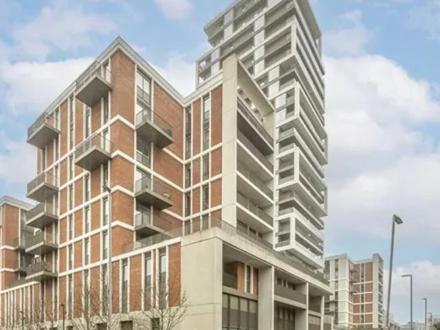 York Place, London, SW11 3TX, United Kingdom | 2 bed apartment for rent #140799635 | Rentberry