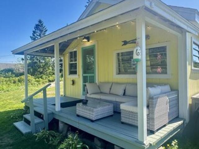 York Rd, Vinalhaven, Home For Sale