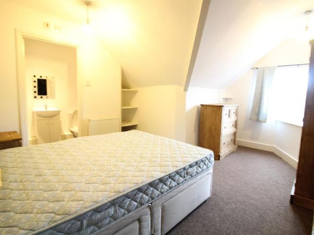 York Road, Aldershot GU11, 1 bed property to rent, £650 pcm | PrimeLocation