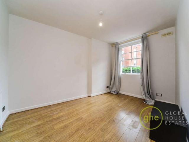 York Road, Battersea, London 1 bed flat to rent £1,700 pcm £392 pw