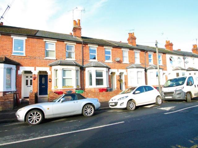 York Road, Berkshire RG1 3 bed terraced house to rent £1,495 pcm £345 pw