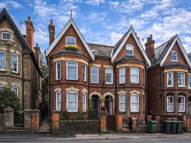 York Road, Guildford 1 bedroomProperty for lettings Seymours