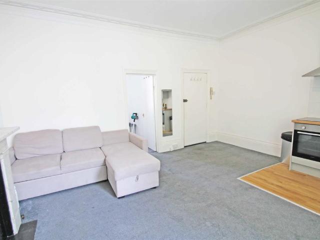 York Road, Hove BN3, 1 bed flat to rent, £1,200 pcm | PrimeLocation