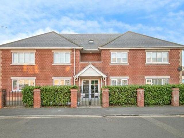 York Road, Holland on sea, 2 Bedroom Ground