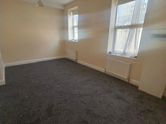 York Road, Ilford IG1, 1 bed flat to rent, £1,400 pcm | PrimeLocation