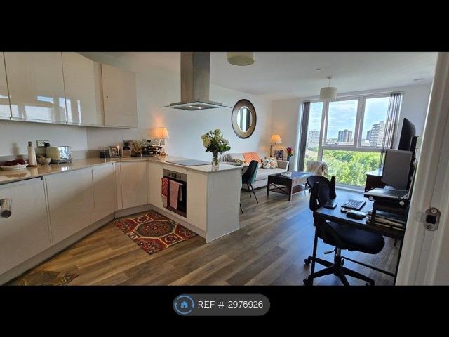 York Road, London SW11, 1 bed flat to rent, £2,500 pcm | PrimeLocation