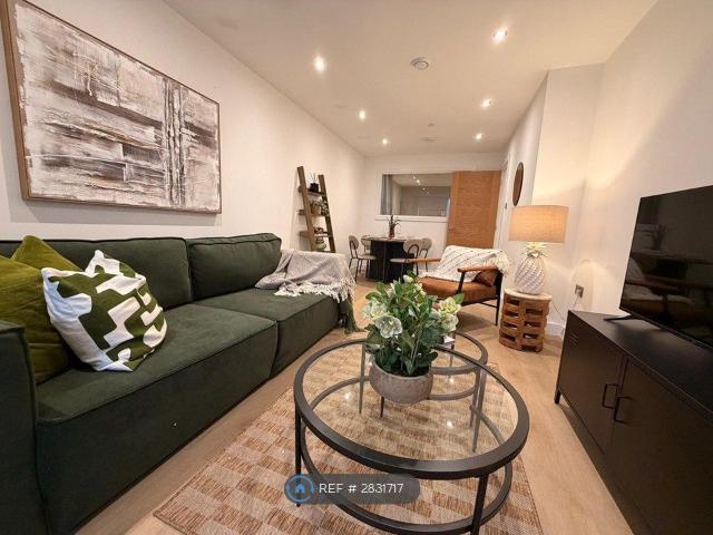 York Road, Leeds LS9, 2 bed flat to rent, £1,500 pcm | PrimeLocation