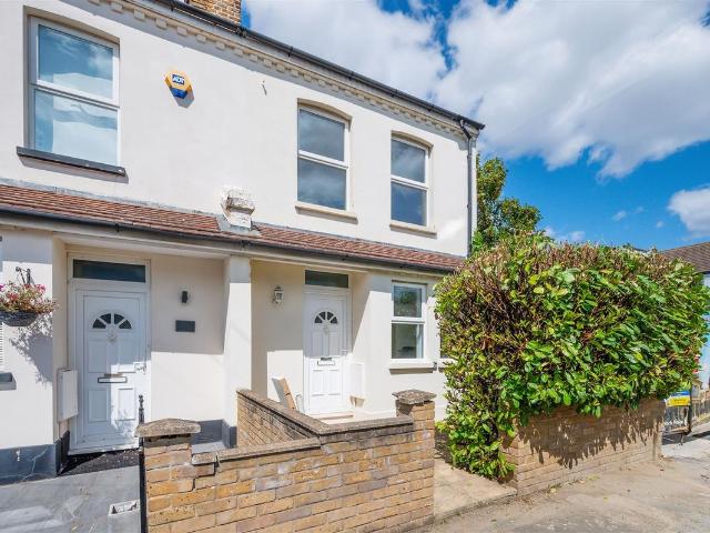 York Road, Wimbledon SW19, 4 bed property to rent, £3,250 pcm | PrimeLocation