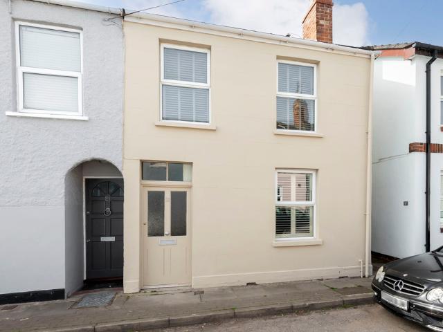 York Street, Cheltenham GL52 2JT Elliot Oliver