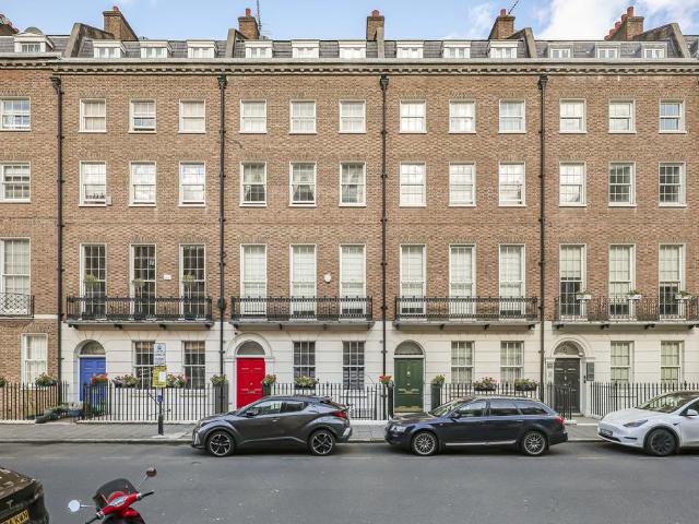 York Street, London W1U 3 bed apartment to rent £6,500 pcm £1,500 pw