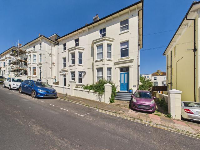 York Villas, Brighton BN1, 1 bed flat to rent, £1,350 pcm | PrimeLocation