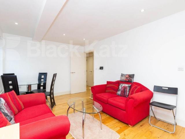 York Way, Camden / Caledonian Road N7, 2 bed flat to rent, £2,708 pcm | PrimeLocation