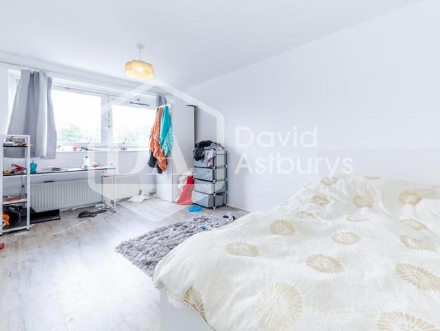 York Way Estate, Camden Town, London 4 bed apartment to rent £4,500 pcm £1,038 pw