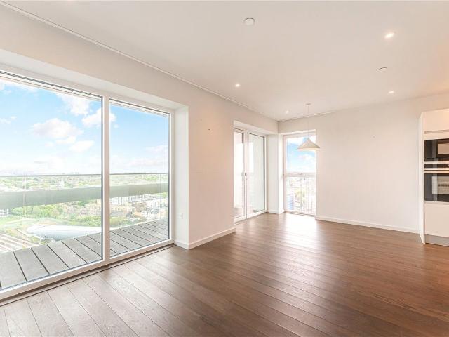 York Way, Holloway N7, 2 bed flat to rent, £3,250 pcm | PrimeLocation