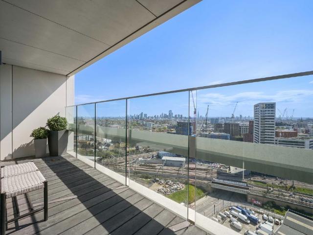 York Way, Kings Cross N7, 1 bed flat to rent, £3,100 pcm | PrimeLocation