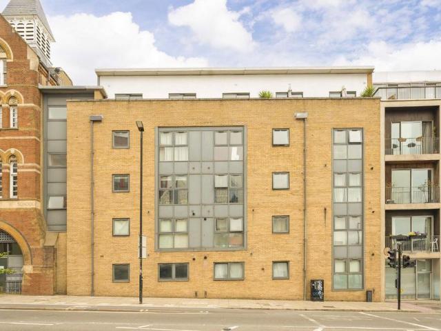 York Way, London N1 1 bed flat to rent £3,000 pcm £692 pw