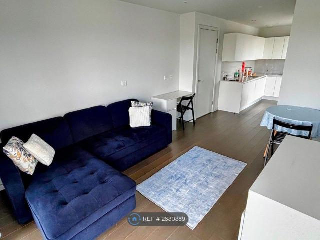 York Way, London N7, 1 bed flat to rent, £2,700 pcm | PrimeLocation