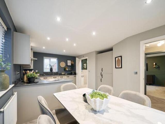 York Way, Northampton, 4 Bedroom Detached
