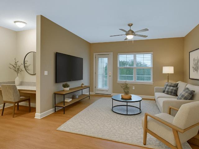 York Woods at Lake Murray Apartment Homes 2 Bedroom Apartment for Rent at 2038 Lake Murray Blvd, Columbia, SC 29212