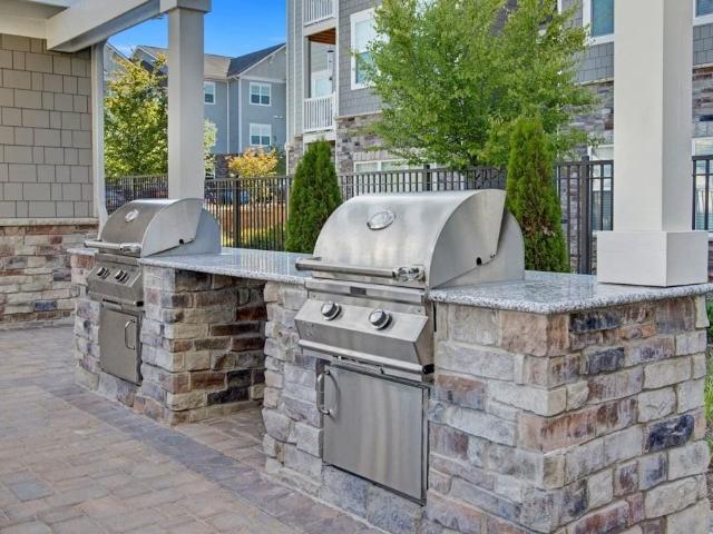 York Woods at Lake Murray Apartment Homes 2 Bedroom Apartment for Rent at 2038 Lake Murray Blvd, Columbia, SC 29212