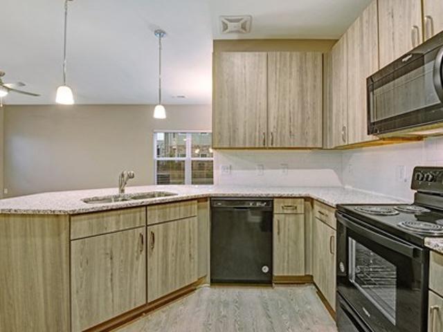 York Woods at Lake Murray Apartment Homes A2 The Savilla