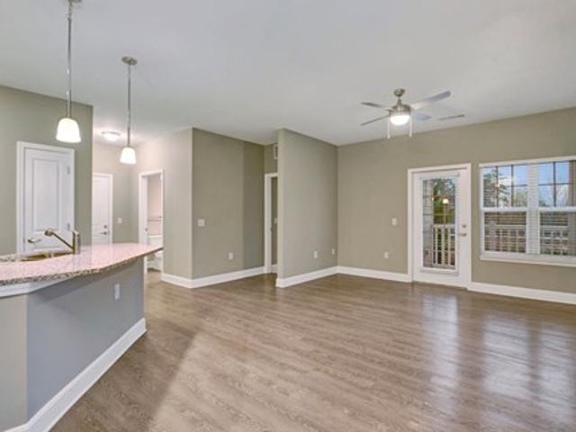 York Woods at Lake Murray Apartment Homes B2S The Wessinger