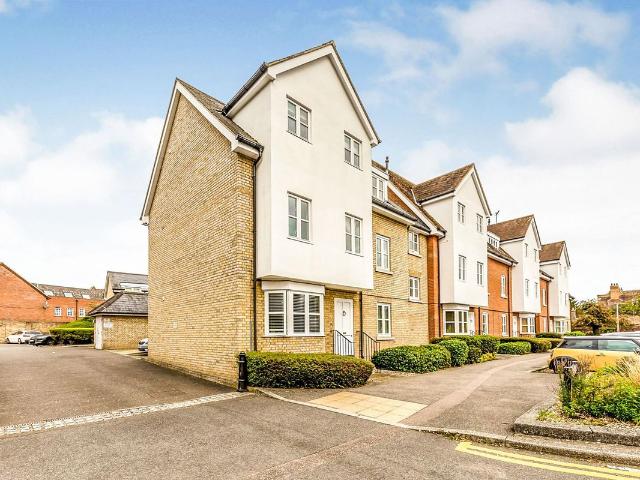 Yorkes Mews, Priory Street, Ware SG12, 2 bed flat to rent, £1,450 pcm | PrimeLocation