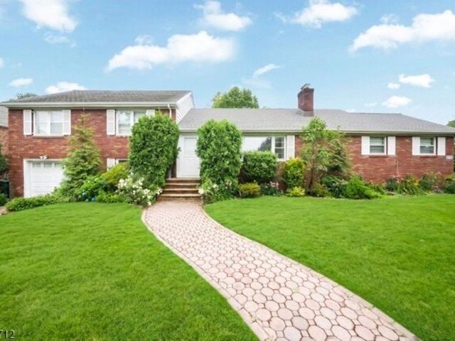 Yorktown Rd, Union Twp, Home For Sale