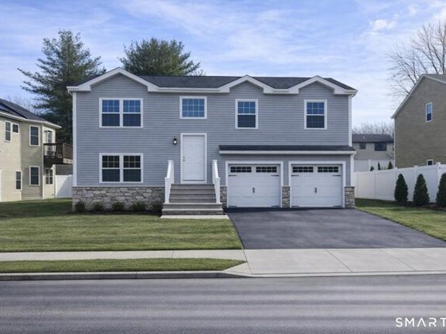 Yorktown Rdg, Waterbury, Home For Sale
