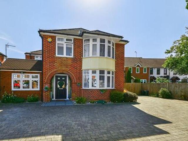 Yorktown Road, College Town, 4 Bedroom Detached