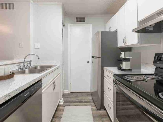 Yorktowne Village Apartments 1 Bedroom Apartment for Rent at 2172 Ebinport Road, Rock Hill, SC 29732