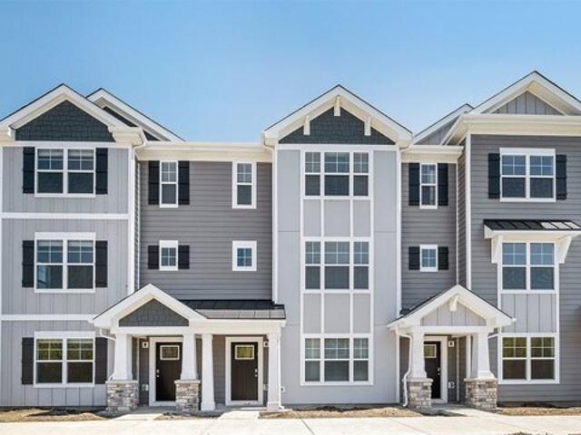 Yosemite Way, Mundelein, Home For Sale